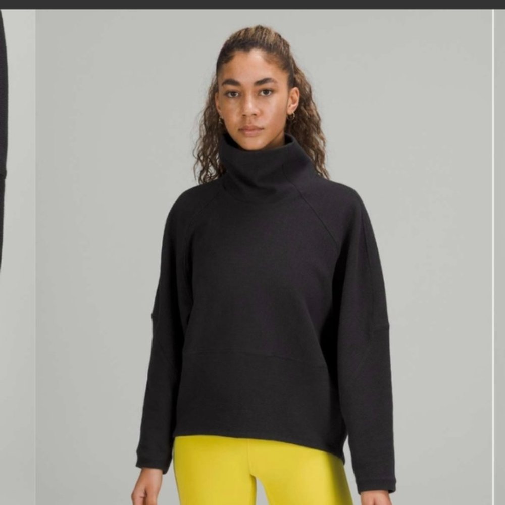 Lululemon Textured Funnel-Neck Pullover Black - Gem